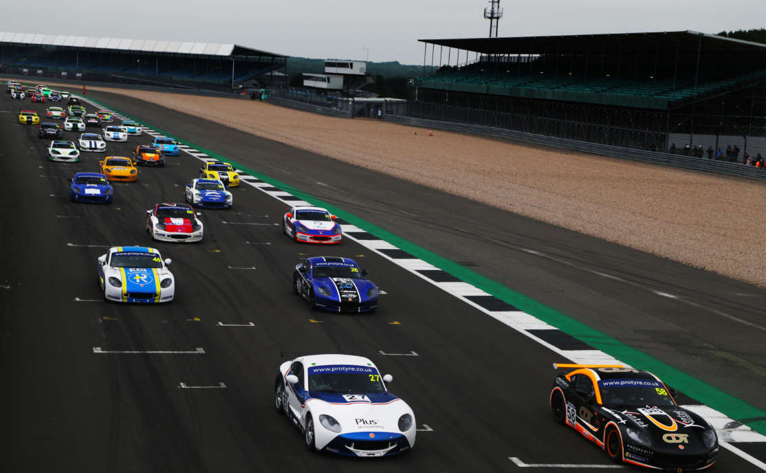 Steed And Bennett On Top Again In Ginetta GT5 Challenge - Ginetta