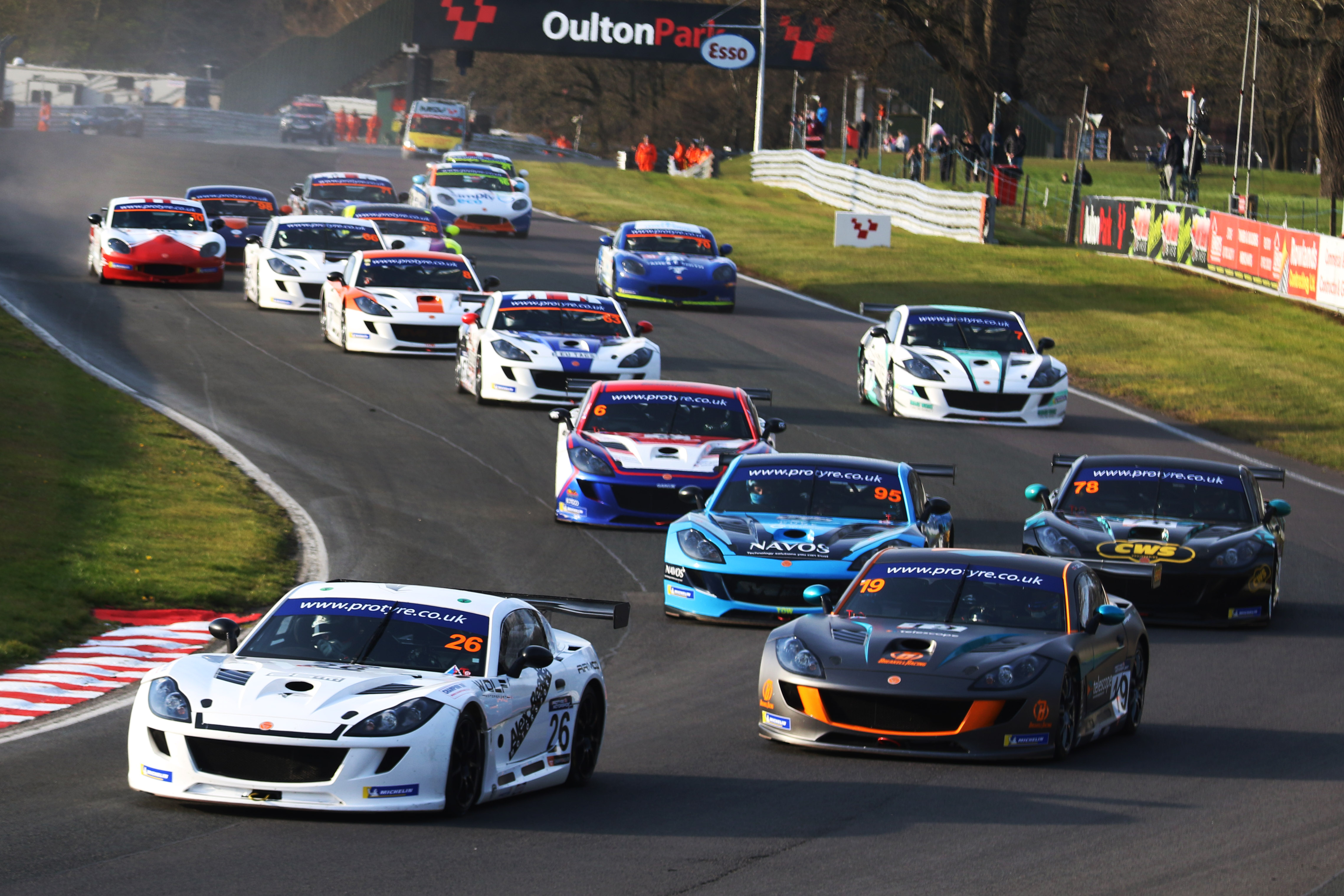 Luke Reade Dominates Ginetta GT Championship Opener